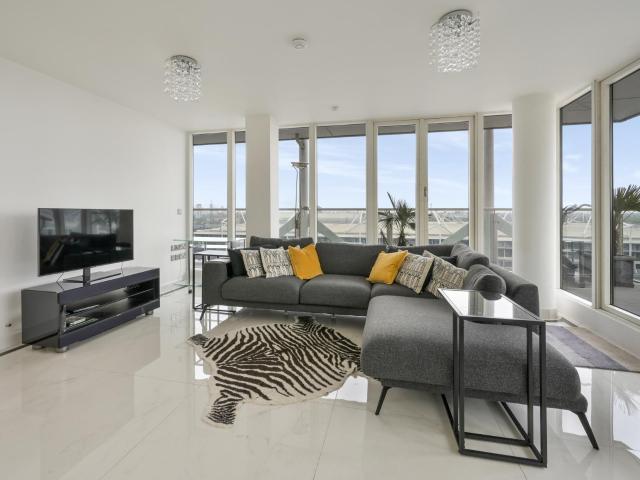 Eastern Quay Apartments