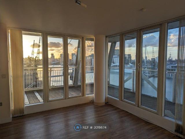 Eastern Quay Apartments, London E16, 2 bed flat to rent, £2,650 pcm | PrimeLocation