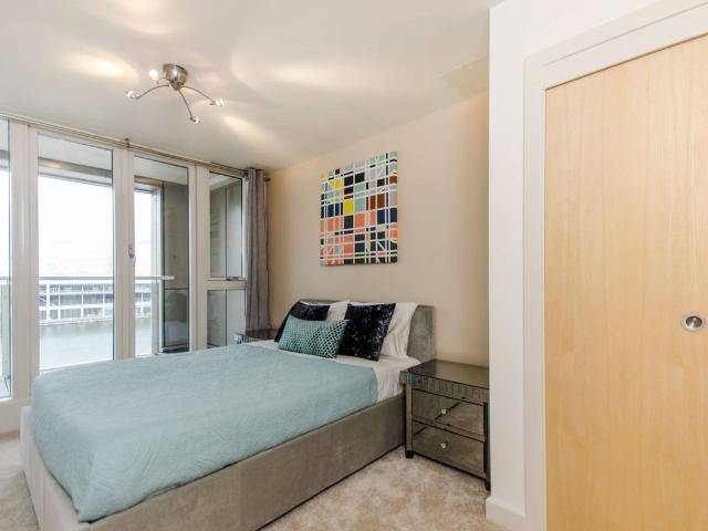 Eastern Quay, Royal Docks, London E16, 2 bed flat to rent, £2,750 pcm | PrimeLocation