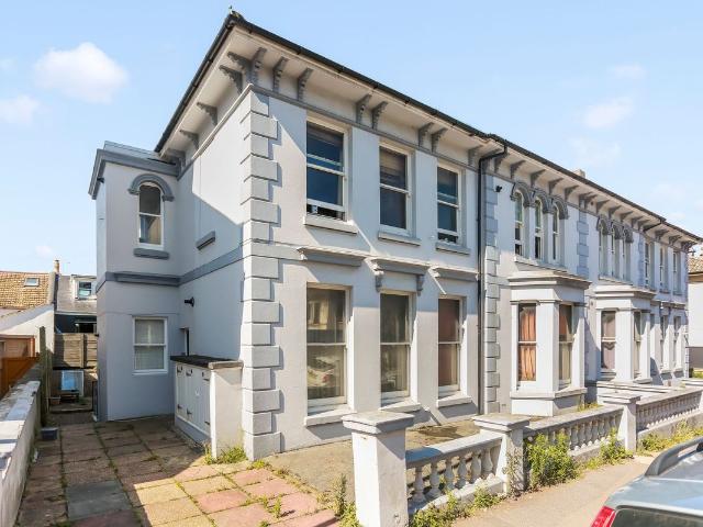 Eastern Road, Brighton BN2, 1 bed flat to rent, £1,350 pcm | PrimeLocation