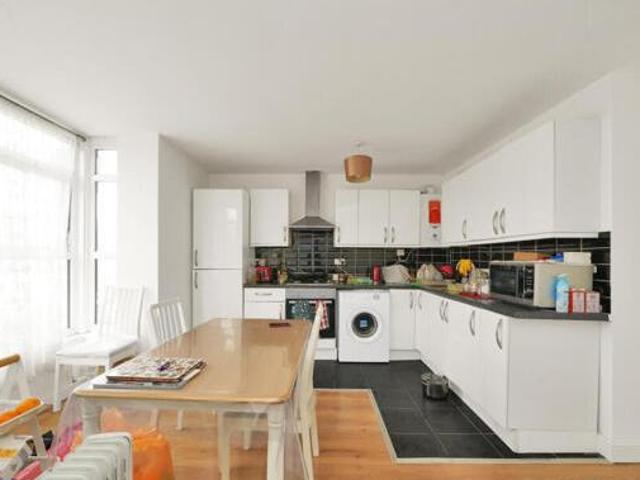 Eastern Road, Romford, 1 Bedroom Flat