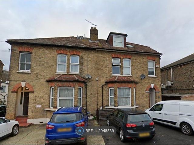 Eastern Road, Romford RM1, Room to rent, £1,000 pcm | PrimeLocation