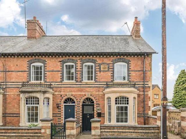 Eastern Terrace, East Street, 3 Bedroom Cottage
