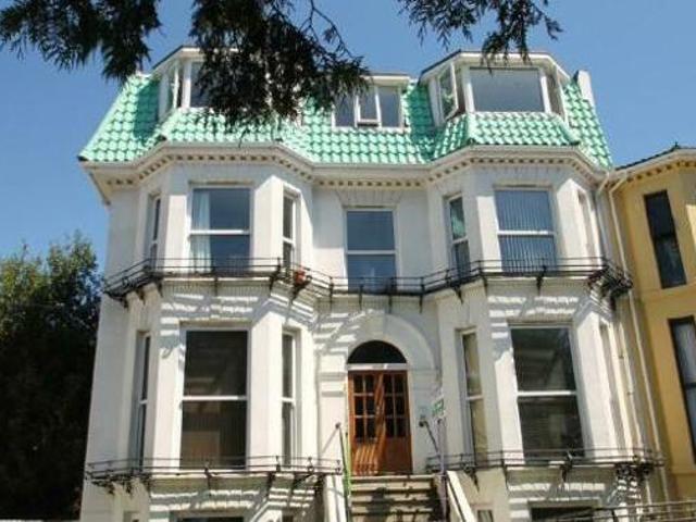 Eastern Villas Road, Southsea, 2 Bedroom Flat