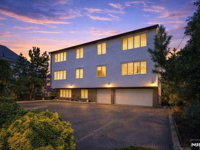 Eastern Way Apt,rutherford, Condo For Sale