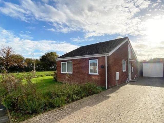 Eastfield Drive, Hanslope, 2 Bedroom Detached