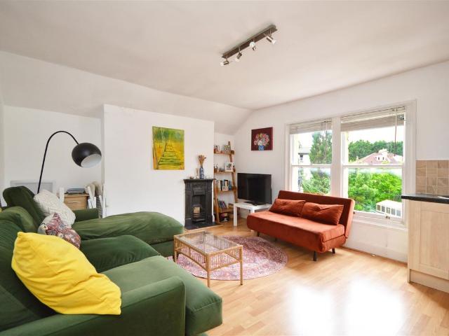 Eastfield Road, Cotham, Bristol BS6, 1 bed flat to rent, £1,350 pcm | PrimeLocation