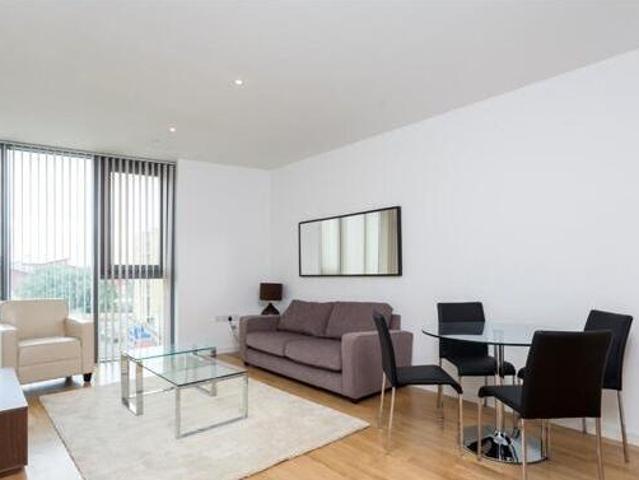 Eastfields Avenue, London, 2 Bedroom Apartment
