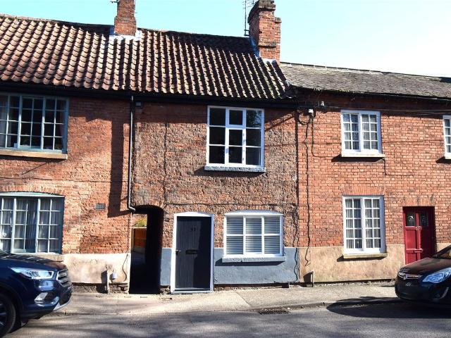 Easthorpe, Southwell, Nottinghamshire NG25, 2 bed terraced house to rent, £800 pcm | PrimeLocation