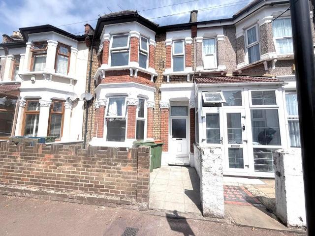 Eastham E6 4 bed terraced house to rent £3,700 pcm £854 pw
