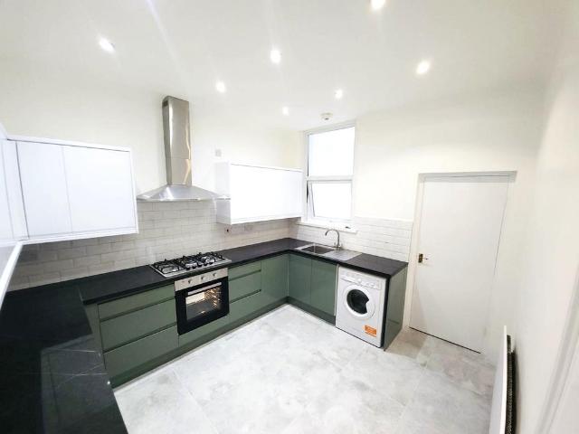 Eastham E6 5 bed terraced house to rent £3,700 pcm £854 pw