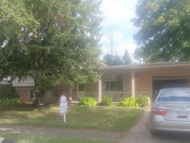 Easthampton Dr