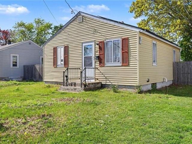 Easton Ave, Warwick, Home For Sale