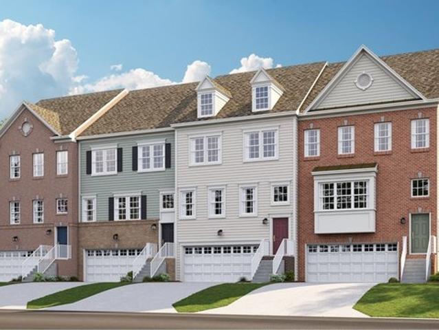 Easton Front Load Garage Plan The Fairways at Woodholme Community