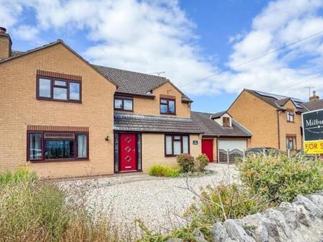 Easton Hill Road, Thornbury, 4 Bedroom Detached
