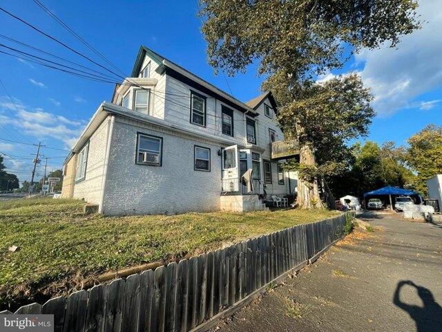Easton Rd, Horsham, Home For Sale