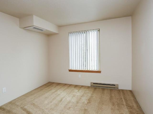Easton Ridge 1 Bedroom Apartment for Rent at 9009 Se Causey Ave, Milwaukie, OR 97086 Southgate