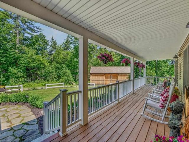 Easton Valley Rd, Easton, Home For Sale
