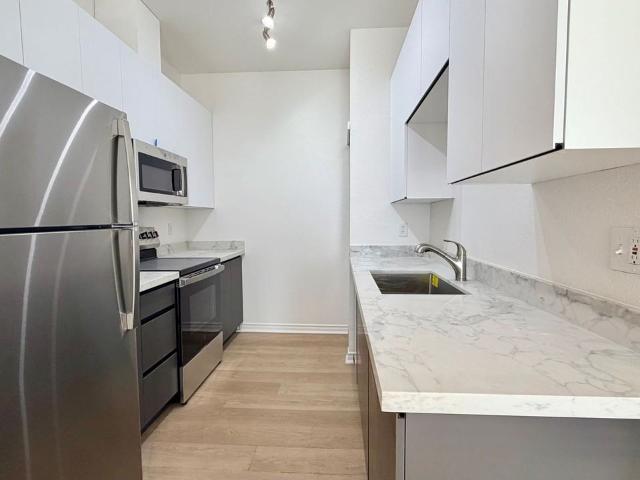 Eastlake Gardens 2 Bedroom Apartment for Rent at 3230 Eastlake Ave E, Seattle, WA 98102 Portage Bay