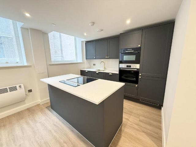 Eastlake Rd SE5 1 bed flat to rent £1,800 pcm £415 pw