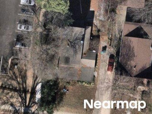 Eastmoreland Ave