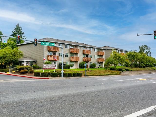 Eastman Heights 1 Bedroom Apartment for Rent at 301 Northwest Eastman Parkway, Gresham, OR 97030 Gresham Northwest