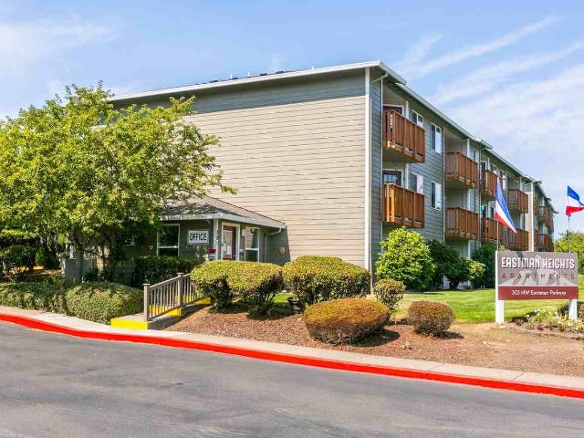 Eastman Heights 1 Bedroom Apartment for Rent at 301 Northwest Eastman Parkway, Gresham, OR 97030 Gresham Northwest