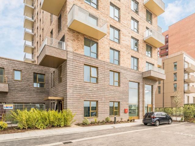 Eastman Road, Harrow HA1, 2 bed flat to rent, £2,350 pcm | PrimeLocation
