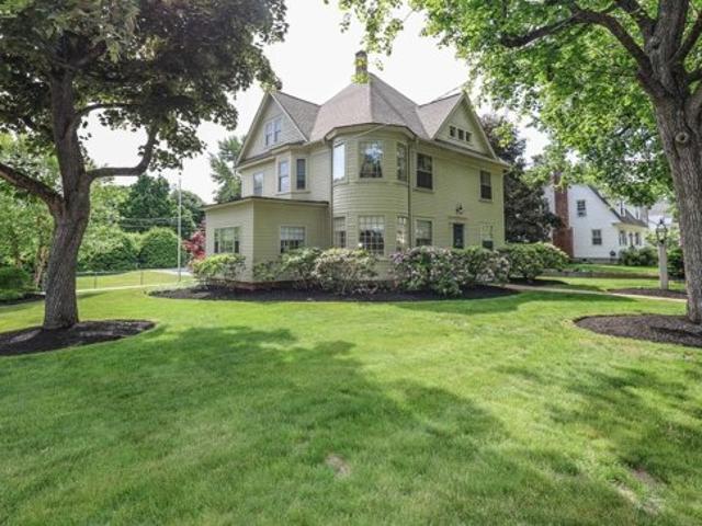 Eastman St, Nashua, Home For Sale