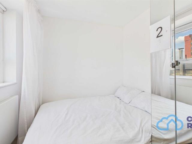 Eastmead, Farnborough GU14, Room to rent, £559 pcm | PrimeLocation