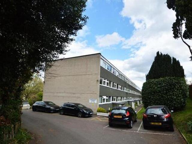 Eastmead Lane, Stoke Bishop, 2 Bedroom Flat