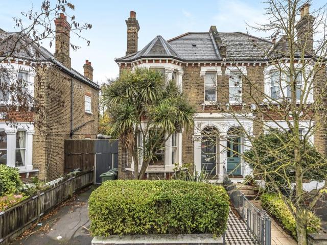 Eastmearn Road, London, SE21 4 bed house to rent £3,750 pcm £865 pw