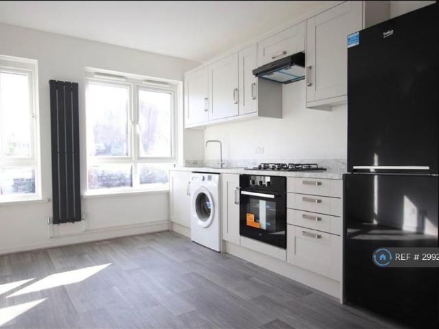 Eastney Road, Croydon, CR0 3 bed flat to rent £1,990 pcm £459 pw