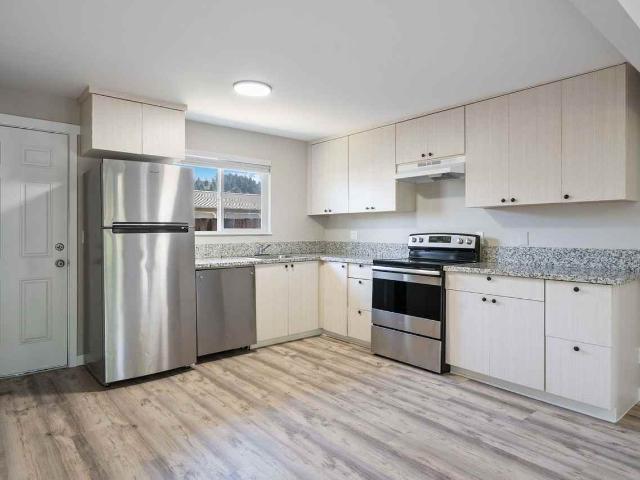 Eastside Village Apartments 3 Bedroom Apartment for Rent at 17924 Se Division St, Gresham, OR 97236 Gresham Centennial