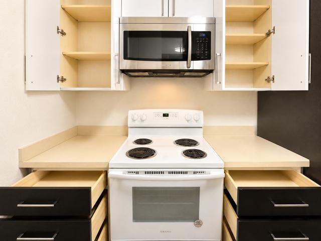 Eastside Apartments 1 Bedroom Apartment for Rent at 1064 Kirkland Ave Ne, Renton, WA 98056 Sunset