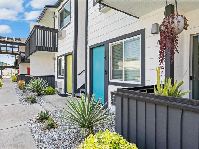 Eastside Apartments 1 Bedroom Apartment for Rent at 126 E 18th St, Costa Mesa, CA 92627 Eastside Costa Mesa