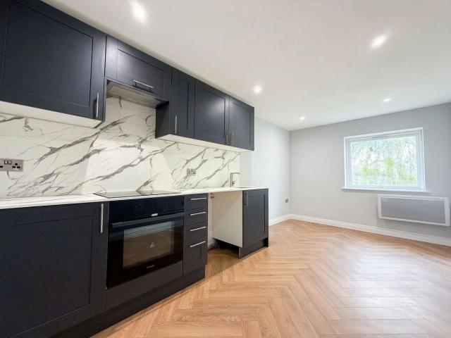 Eastside Place, Railway Road BN9, Studio to rent, £920 pcm | PrimeLocation
