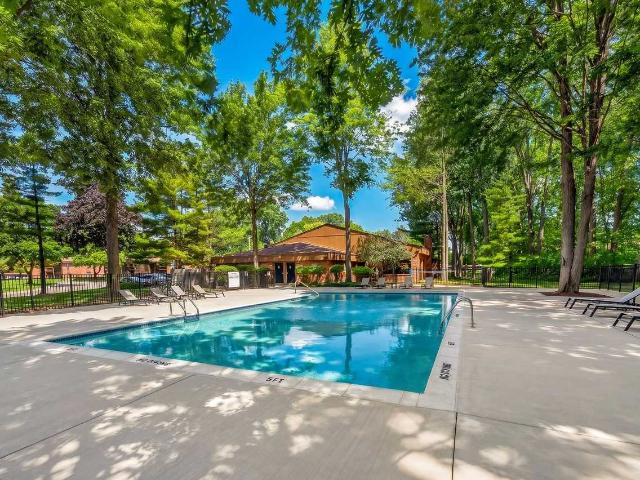 Eastwood Village Apartments 2 Bedroom Apartment for Rent at 24382 Eastwood Village Dr, Mount Clemens, MI 48035 Clinton Township