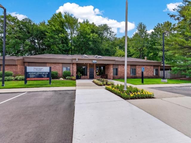 Eastwood Village Apartments 2 Bedroom Apartment for Rent at 24382 Eastwood Village Dr, Mount Clemens, MI 48035 Clinton Township