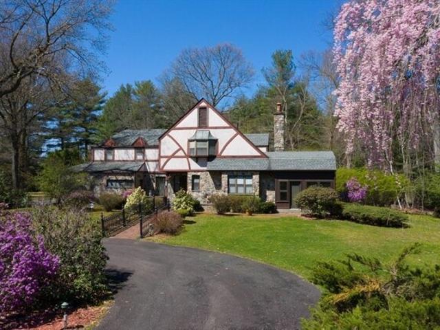 Eastwood Dr, Westfield, Home For Sale