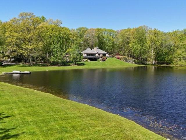 Eastwoods Rd, Pound Ridge, Home For Sale