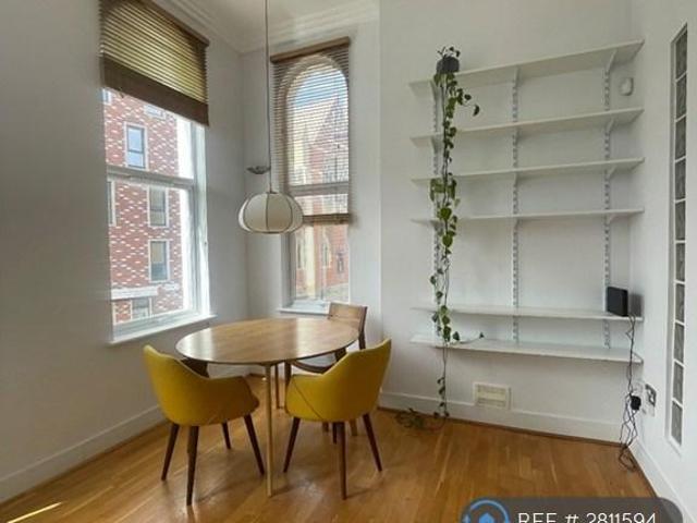 Eastway, London, E9 1 bed flat to rent £2,100 pcm £485 pw