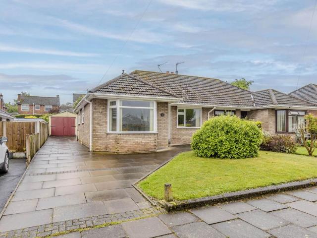Eastwick Crescent, Stoke On Trent ST4, 2 bed semi detached bungalow to rent, £950 pcm | PrimeLocation