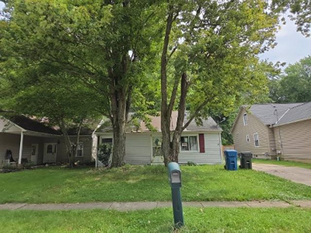 Eastview Ave
