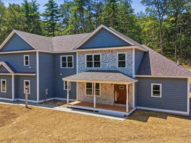 Eastview Dr, Derry, Home For Sale