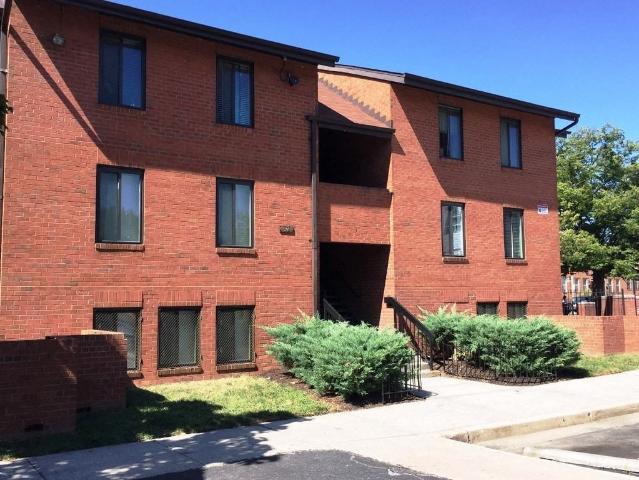 EastView on the Avenue 2 Bedroom Apartment for Rent at 906 N Caroline St, Baltimore, MD 21205 Gay Street