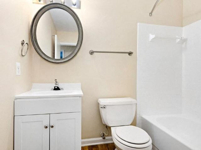 EastView on the Avenue 3 Bedroom Apartment for Rent at 906 N Caroline St, Baltimore, MD 21205 Gay Street