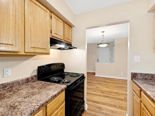 EastView on the Avenue 4 Bedroom Apartment for Rent at 906 N Caroline St, Baltimore, MD 21205 Gay Street