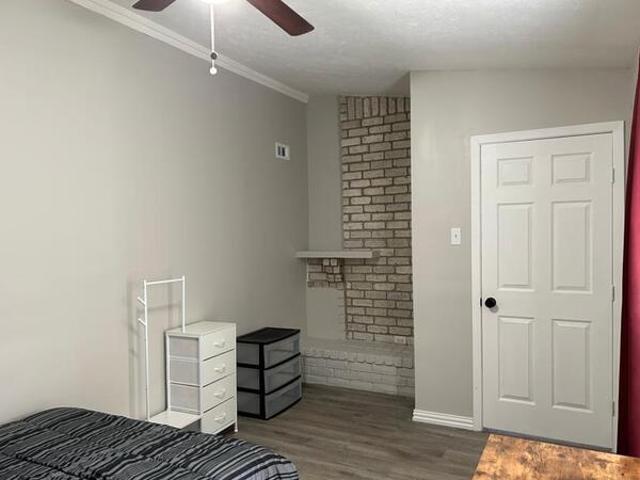 Easy Access, Newly Renovated, Decent Priced Dallas House !