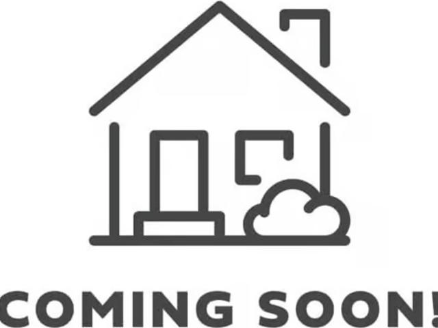 Easy Living with AMRR: 4 bedroom, 3 bath, available NOW